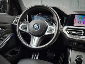 Black BMW 320 2021 in Riga, with an engine capacity of 2.00 L and mileage of 158 thousand km for 21900 €, photo 17 on AUTOMOTO.COM.LV
