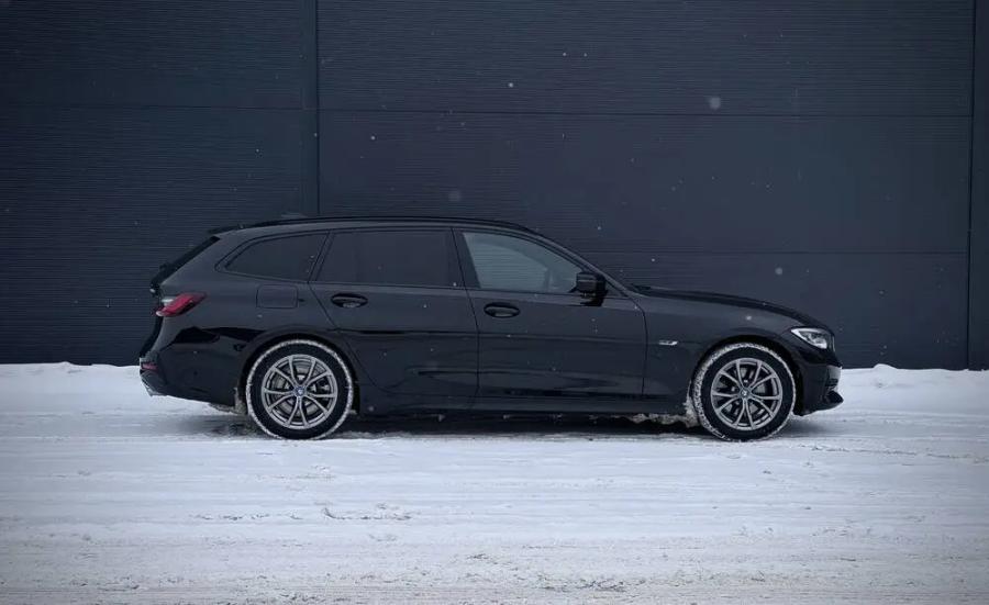 Melns BMW 320 2021 Rīga, ar dzinēja tilpumu 2.00 L un nobraukumu 143 tūkst. km par 23495 €, foto 6 vietnē AUTOMOTO.COM.LV