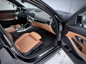 Melns BMW 320 2021 Rīga, ar dzinēja tilpumu 2.00 L un nobraukumu 143 tūkst. km par 23495 €, foto 11 vietnē AUTOMOTO.COM.LV