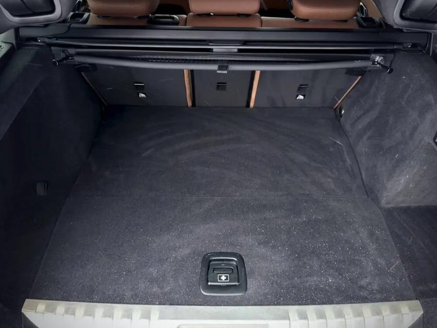 Melns BMW 320 2021 Rīga, ar dzinēja tilpumu 2.00 L un nobraukumu 143 tūkst. km par 23495 €, foto 35 vietnē AUTOMOTO.COM.LV