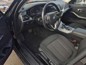 Black BMW 320 2021 in Kaunas, with an engine capacity of 2.00 L and mileage of 203 thousand km for 15900 €, photo 21 on AUTOMOTO.COM.LV