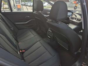 Black BMW 320 2021 in Kaunas, with an engine capacity of 2.00 L and mileage of 203 thousand km for 15900 €, photo 22 on AUTOMOTO.COM.LV