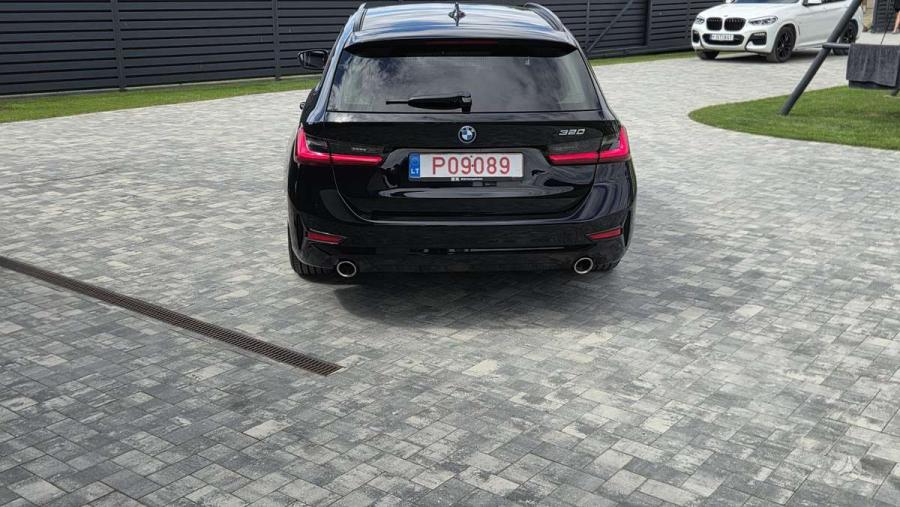 Melns BMW 320 2021 Kauņa, ar dzinēja tilpumu 2.00 L un nobraukumu 232 tūkst. km par 17250 €, foto 6 vietnē AUTOMOTO.COM.LV