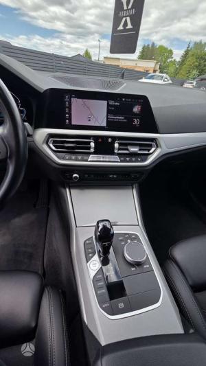 Melns BMW 320 2021 Kauņa, ar dzinēja tilpumu 2.00 L un nobraukumu 232 tūkst. km par 17250 €, foto 15 vietnē AUTOMOTO.COM.LV