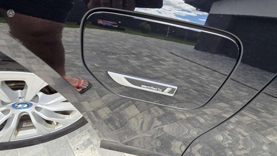 Melns BMW 320 2021 Kauņa, ar dzinēja tilpumu 2.00 L un nobraukumu 232 tūkst. km par 17250 €, foto 30 vietnē AUTOMOTO.COM.LV