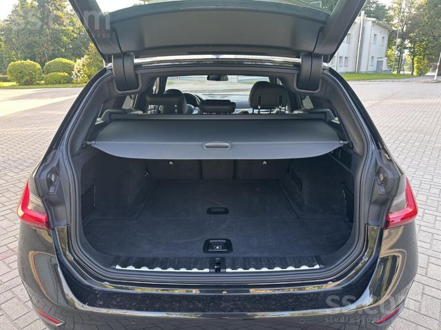 Melns BMW 320 2021 Valmiera, ar dzinēja tilpumu 2.00 L un nobraukumu 227 tūkst. km par 20450 €, foto 12 vietnē AUTOMOTO.COM.LV