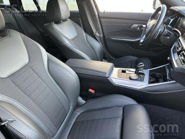 Black BMW 320 2021 in Valmiera, with an engine capacity of 2.00 L and mileage of 227 thousand km for 20450 €, photo 10 on AUTOMOTO.COM.LV