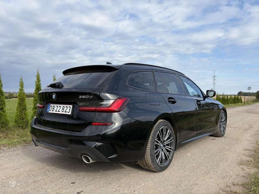 Melns BMW 320 2021 Kauņa, ar dzinēja tilpumu 2.00 L un nobraukumu 257 tūkst. km par 17890 €, foto 5 vietnē AUTOMOTO.COM.LV