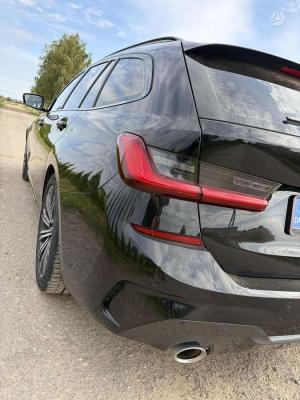 Melns BMW 320 2021 Kauņa, ar dzinēja tilpumu 2.00 L un nobraukumu 257 tūkst. km par 17890 €, foto 7 vietnē AUTOMOTO.COM.LV