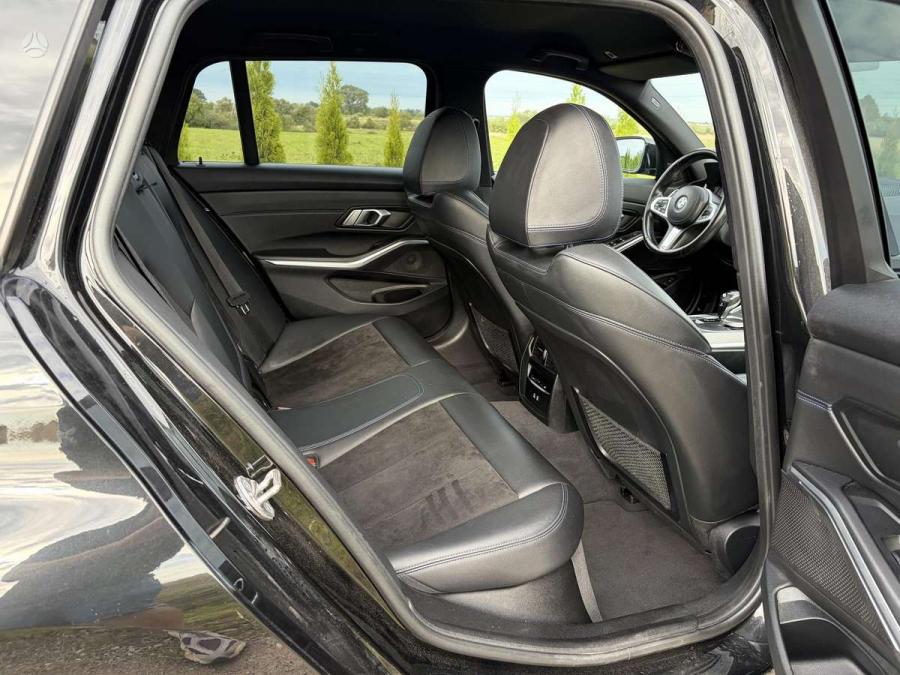 Melns BMW 320 2021 Kauņa, ar dzinēja tilpumu 2.00 L un nobraukumu 257 tūkst. km par 17890 €, foto 20 vietnē AUTOMOTO.COM.LV