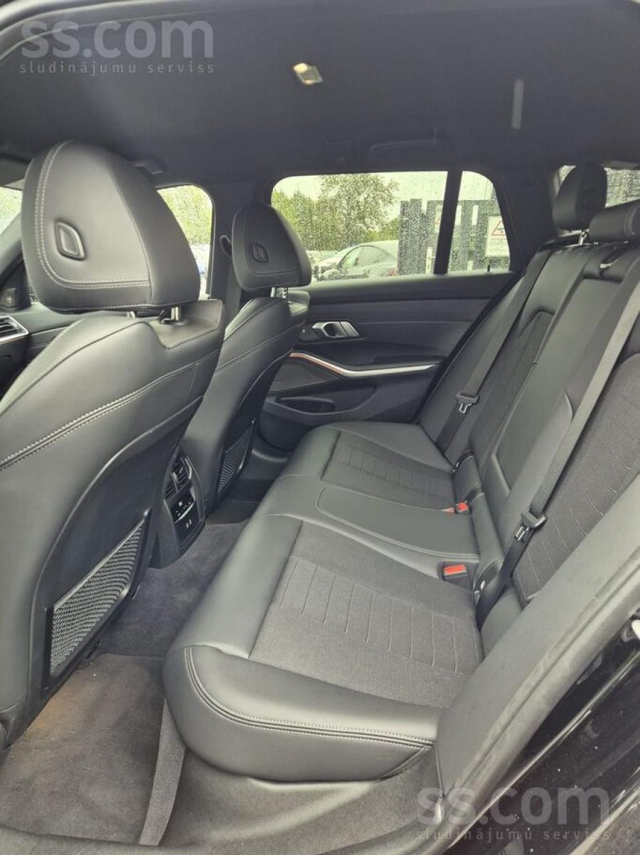 Black BMW 320 2021 in Riga, with an engine capacity of 2.00 L and mileage of 226 thousand km for 18590 €, photo 17 on AUTOMOTO.COM.LV