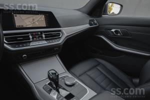 Черный БМВ 320 2021 в Елгава, объемом двигателя 2.00 л и пробегом 196 тыс. км за 17500 €, фото 12 на AUTOMOTO.COM.LV