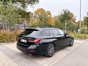 Melns BMW 320 2021 Rīga, ar dzinēja tilpumu 2.00 L un nobraukumu 218 tūkst. km par 16888 €, foto 5 vietnē AUTOMOTO.COM.LV
