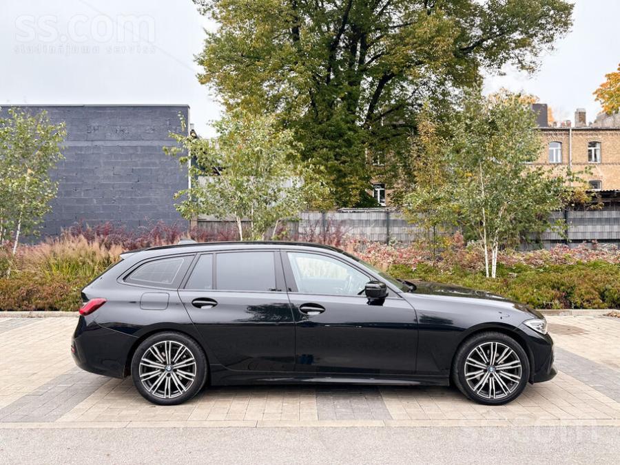 Melns BMW 320 2021 Rīga, ar dzinēja tilpumu 2.00 L un nobraukumu 218 tūkst. km par 16888 €, foto 7 vietnē AUTOMOTO.COM.LV
