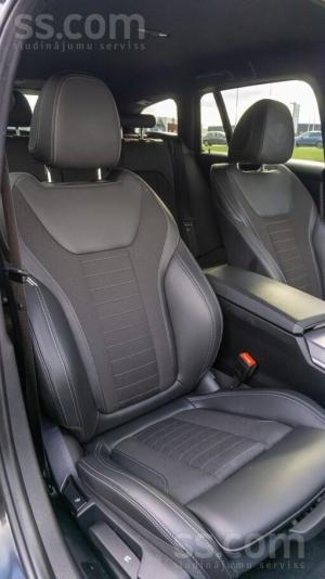 Black BMW 320 2021 in Riga, with an engine capacity of 2.00 L and mileage of 226 thousand km for 18590 €, photo 30 on AUTOMOTO.COM.LV
