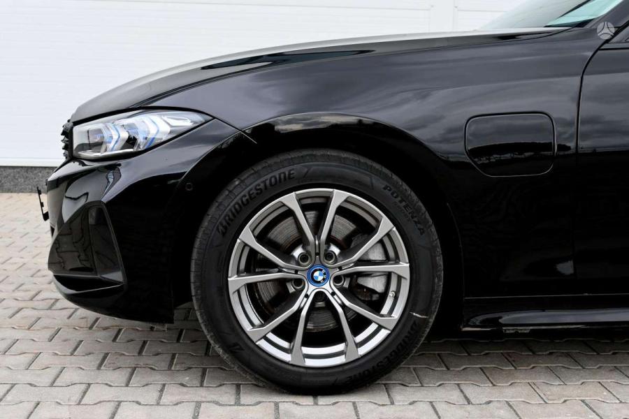 Melns BMW 320 2022 Kretinga, ar dzinēja tilpumu 2.00 L un nobraukumu 105 tūkst. km par 24499 €, foto 16 vietnē AUTOMOTO.COM.LV