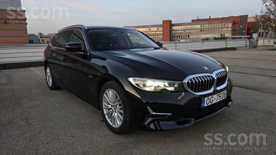 Melns BMW 320 2022 Rīga, ar dzinēja tilpumu 2.00 L un nobraukumu 150 tūkst. km par 19500 €, foto 1 vietnē AUTOMOTO.COM.LV
