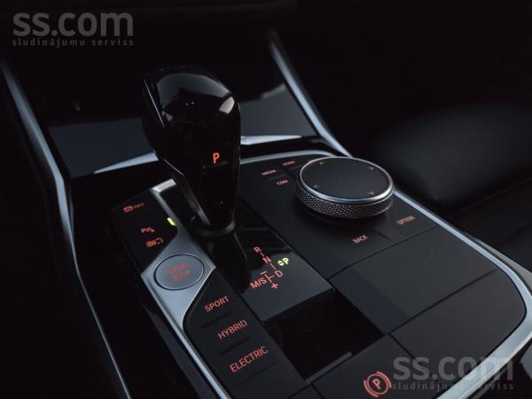 Melns BMW 320 2022 Rīga, ar dzinēja tilpumu 2.00 L un nobraukumu 150 tūkst. km par 19500 €, foto 8 vietnē AUTOMOTO.COM.LV