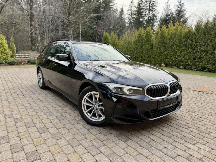 Black BMW 320 2022 in Saldus, with an engine capacity of 2.00 L and mileage of 124 thousand km for 23000 €, photo 3 on AUTOMOTO.COM.LV