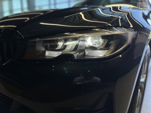 Melns BMW 320 2022 Klaipėda, ar dzinēja tilpumu 2.00 L un nobraukumu 150 tūkst. km par 25771 €, foto 8 vietnē AUTOMOTO.COM.LV