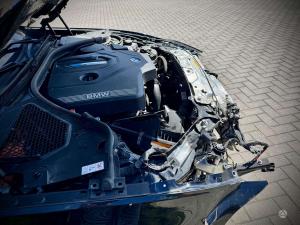 Black BMW 320 2022 in Prienai, with an engine capacity of 2.00 L and mileage of 93 thousand km for 8999 €, photo 13 on AUTOMOTO.COM.LV