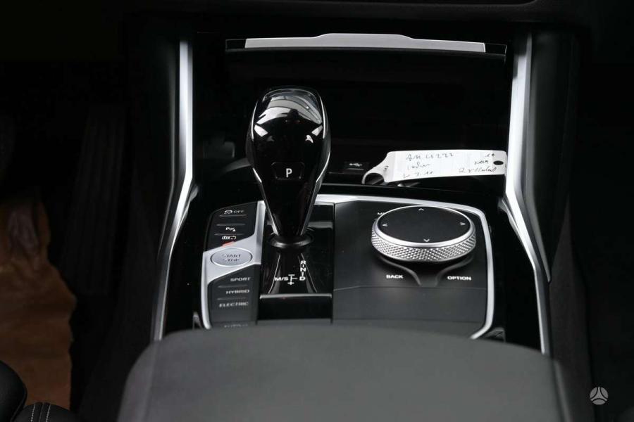 Melns BMW 320 2022 Kretinga, ar dzinēja tilpumu 2.00 L un nobraukumu 105 tūkst. km par 23499 €, foto 35 vietnē AUTOMOTO.COM.LV