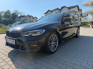 Black BMW 320 2022 in Vilnius, with an engine capacity of 2.00 L and mileage of 130 thousand km for 24000 €, photo 4 on AUTOMOTO.COM.LV