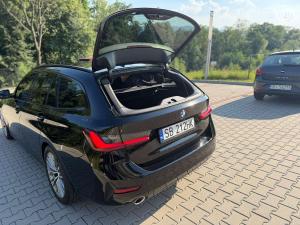 Black BMW 320 2022 in Vilnius, with an engine capacity of 2.00 L and mileage of 130 thousand km for 24000 €, photo 6 on AUTOMOTO.COM.LV