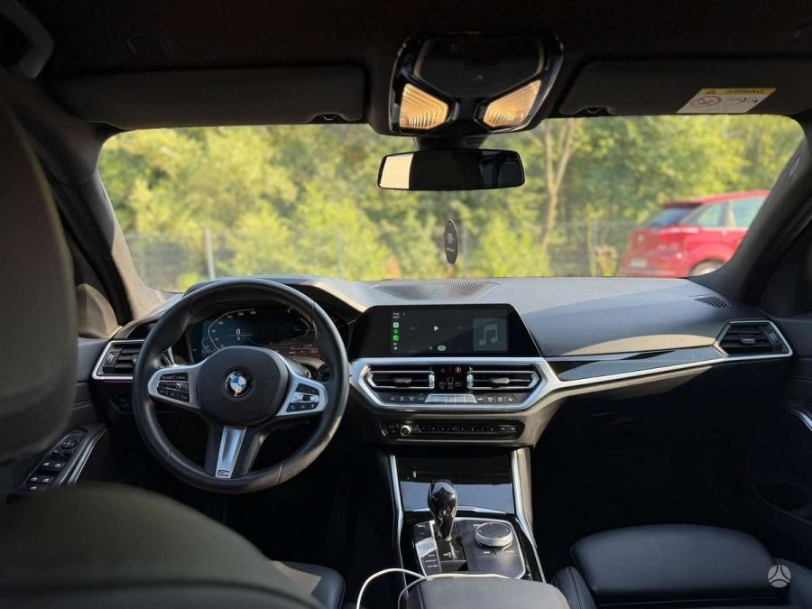 Black BMW 320 2022 in Vilnius, with an engine capacity of 2.00 L and mileage of 130 thousand km for 24000 €, photo 14 on AUTOMOTO.COM.LV