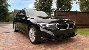 Black BMW 320 2022 in Panevezys, with an engine capacity of 2.00 L and mileage of 56 thousand km for 24350 €, photo  on AUTOMOTO.COM.LV