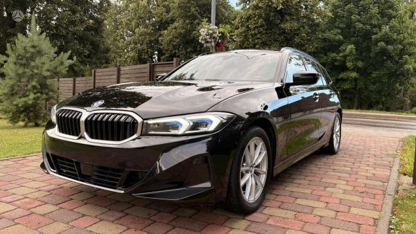 Black BMW 320 2022 in Panevezys, with an engine capacity of 2.00 L and mileage of 56 thousand km for 24350 €, photo 2 on AUTOMOTO.COM.LV