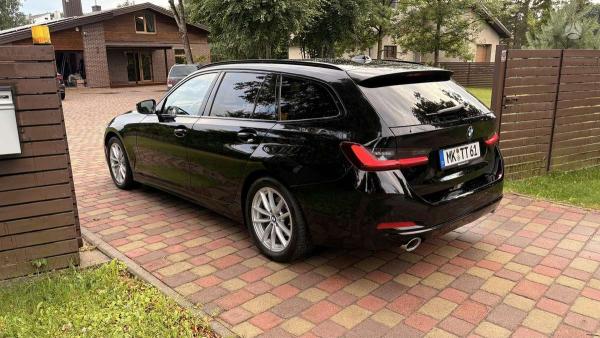 Black BMW 320 2022 in Panevezys, with an engine capacity of 2.00 L and mileage of 56 thousand km for 24350 €, photo 3 on AUTOMOTO.COM.LV