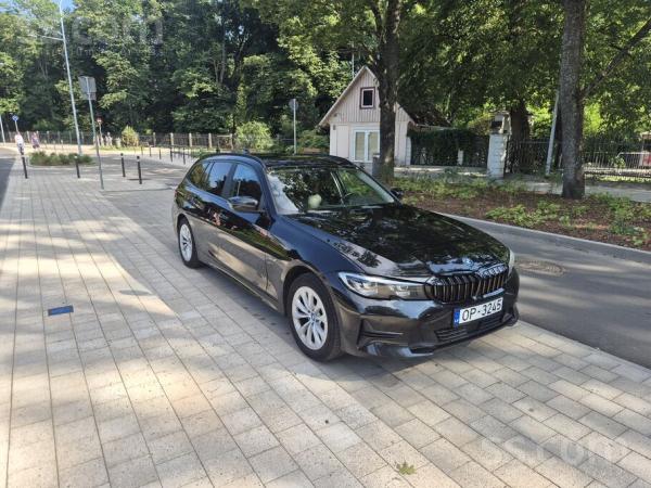 Black BMW 320 2022 in Riga, with an engine capacity of 2.00 L and mileage of 173 thousand km for 19900 €, photo 1 on AUTOMOTO.COM.LV