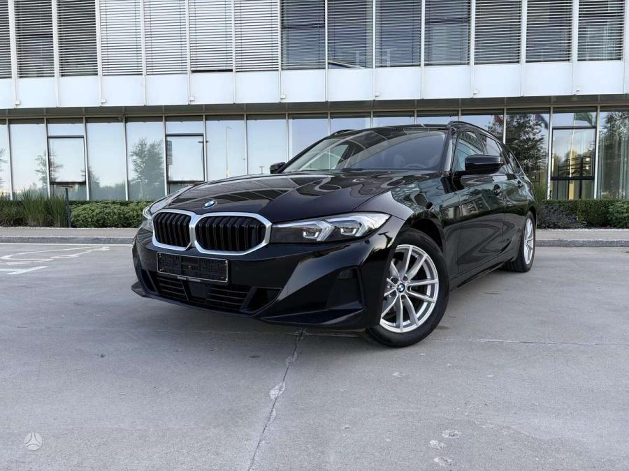 Black BMW 320 2022 in Vilnius, with an engine capacity of 2.00 L and mileage of 199 thousand km for 20500 €, photo 3 on AUTOMOTO.COM.LV