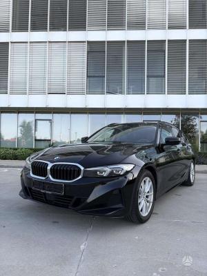 Black BMW 320 2022 in Vilnius, with an engine capacity of 2.00 L and mileage of 199 thousand km for 20500 €, photo 4 on AUTOMOTO.COM.LV