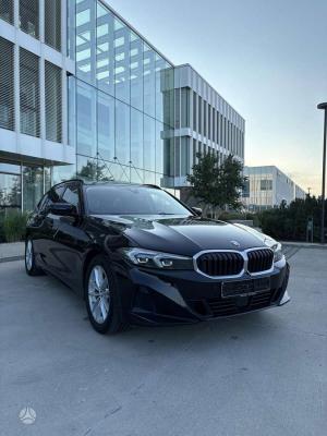 Black BMW 320 2022 in Vilnius, with an engine capacity of 2.00 L and mileage of 199 thousand km for 20500 €, photo 5 on AUTOMOTO.COM.LV