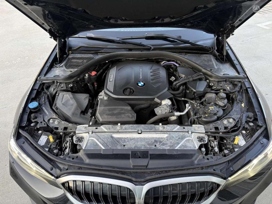 Black BMW 320 2022 in Vilnius, with an engine capacity of 2.00 L and mileage of 199 thousand km for 20500 €, photo 44 on AUTOMOTO.COM.LV