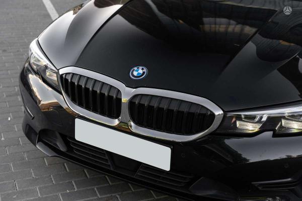 Melns BMW 320 2022 Viļņa, ar dzinēja tilpumu 2.00 L un nobraukumu 112 tūkst. km par 20950 €, foto 5 vietnē AUTOMOTO.COM.LV