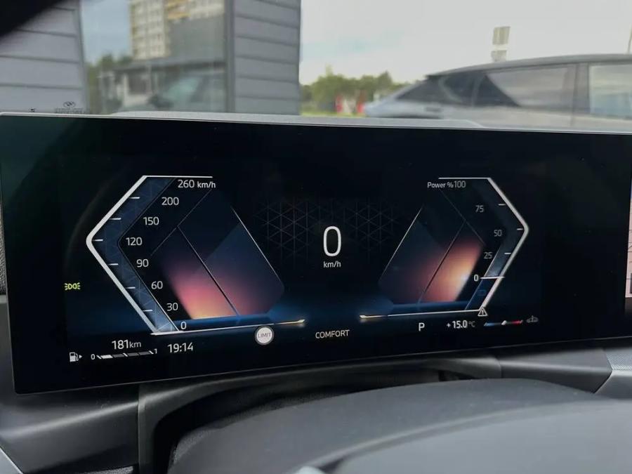 Melns BMW 320 2022 Jelgava, ar dzinēja tilpumu 2.00 L un nobraukumu 180 tūkst. km par 22700 €, foto 31 vietnē AUTOMOTO.COM.LV
