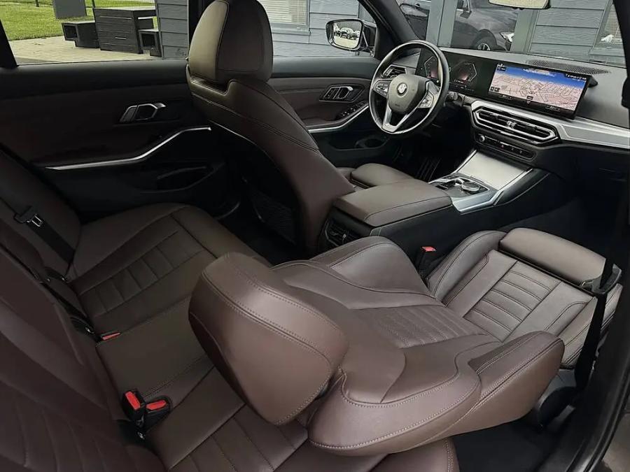 Melns BMW 320 2022 Jelgava, ar dzinēja tilpumu 2.00 L un nobraukumu 180 tūkst. km par 22700 €, foto 8 vietnē AUTOMOTO.COM.LV