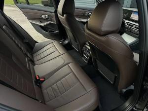 Melns BMW 320 2022 Jelgava, ar dzinēja tilpumu 2.00 L un nobraukumu 180 tūkst. km par 22700 €, foto 12 vietnē AUTOMOTO.COM.LV