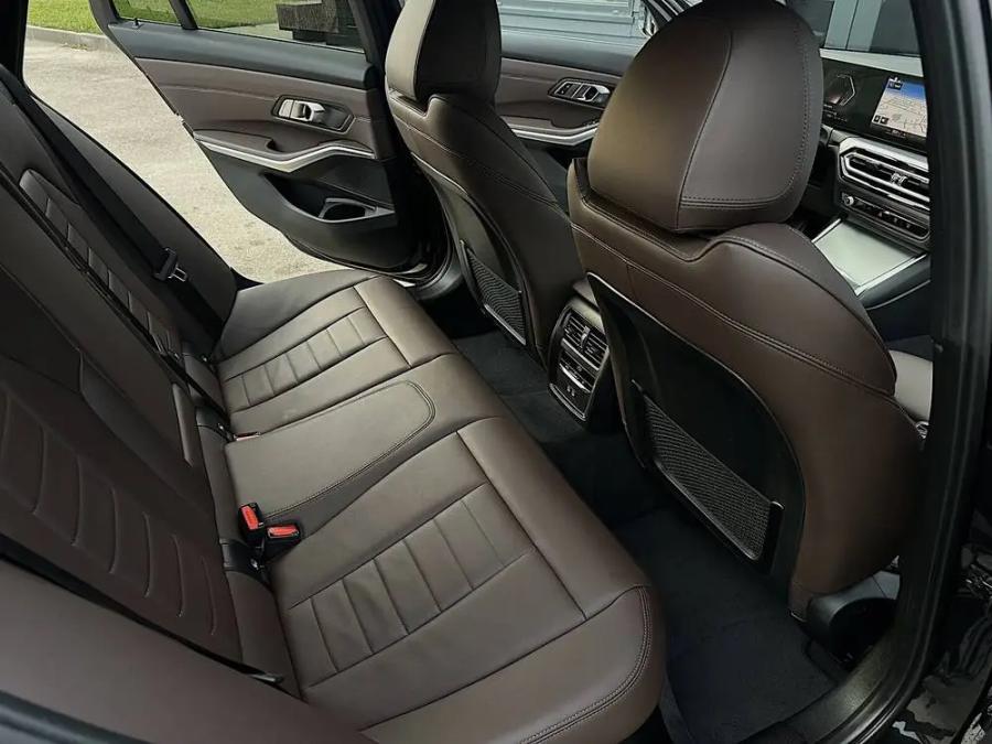 Melns BMW 320 2022 Jelgava, ar dzinēja tilpumu 2.00 L un nobraukumu 180 tūkst. km par 22700 €, foto 12 vietnē AUTOMOTO.COM.LV