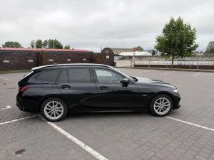 Black BMW 320 2022 in Marijampole, with an engine capacity of 2.00 L and mileage of 123 thousand km for 21900 €, photo 9 on AUTOMOTO.COM.LV