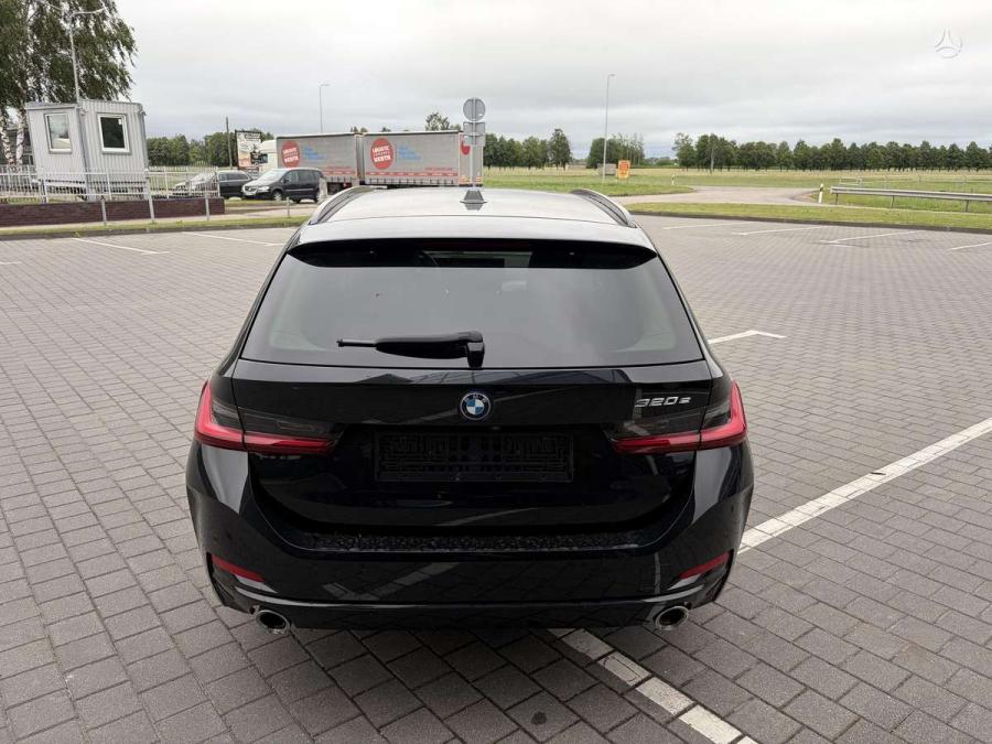 Black BMW 320 2022 in Marijampole, with an engine capacity of 2.00 L and mileage of 123 thousand km for 21900 €, photo 11 on AUTOMOTO.COM.LV