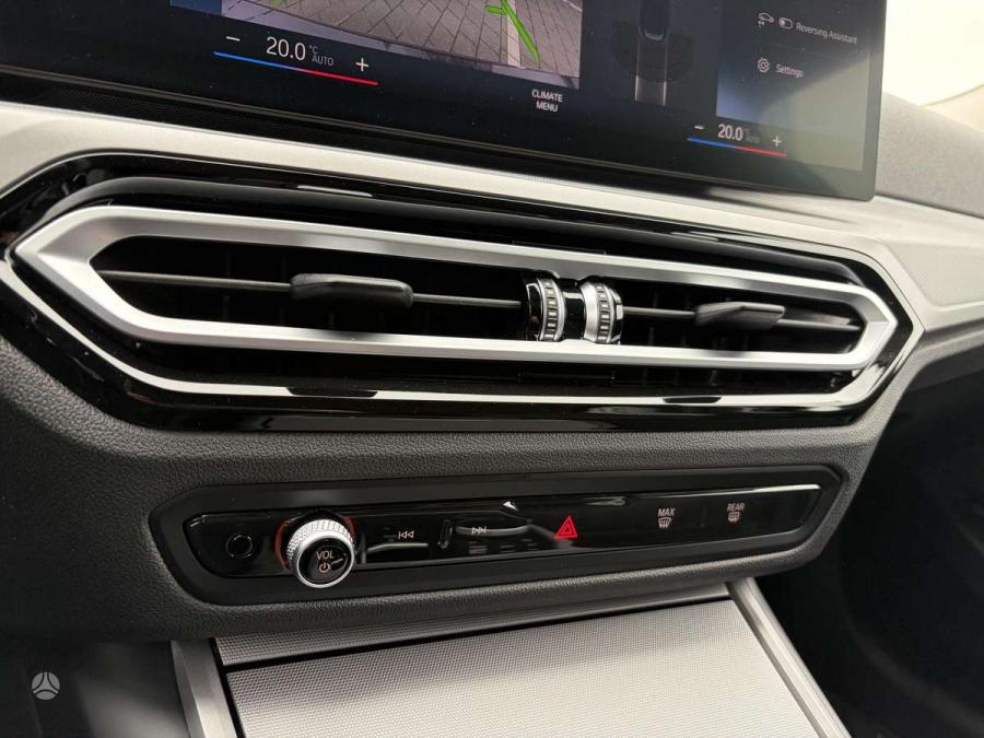 Black BMW 320 2022 in Marijampole, with an engine capacity of 2.00 L and mileage of 123 thousand km for 21900 €, photo 19 on AUTOMOTO.COM.LV