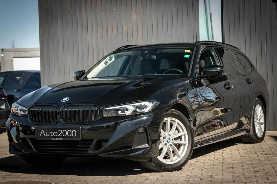 Black BMW 320 2022 in Tukums, with an engine capacity of 2.00 L and mileage of 178 thousand km for 21990 €, photo 5 on AUTOMOTO.COM.LV