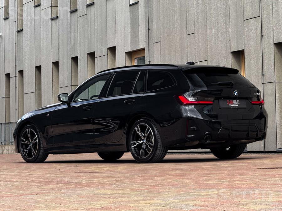 Black BMW 320 2023 in Riga, with an engine capacity of 2.00 L and mileage of 149 thousand km for 27300 €, photo 3 on AUTOMOTO.COM.LV