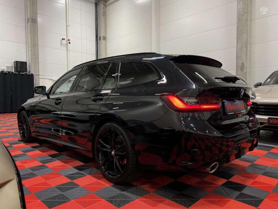 Black BMW 320 2023 in Vilnius, with an engine capacity of 2.00 L and mileage of 130 thousand km for 32499 €, photo 7 on AUTOMOTO.COM.LV
