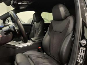 Black BMW 320 2023 in Vilnius, with an engine capacity of 2.00 L and mileage of 130 thousand km for 32499 €, photo 17 on AUTOMOTO.COM.LV