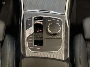 Black BMW 320 2023 in Vilnius, with an engine capacity of 2.00 L and mileage of 130 thousand km for 32499 €, photo 25 on AUTOMOTO.COM.LV
